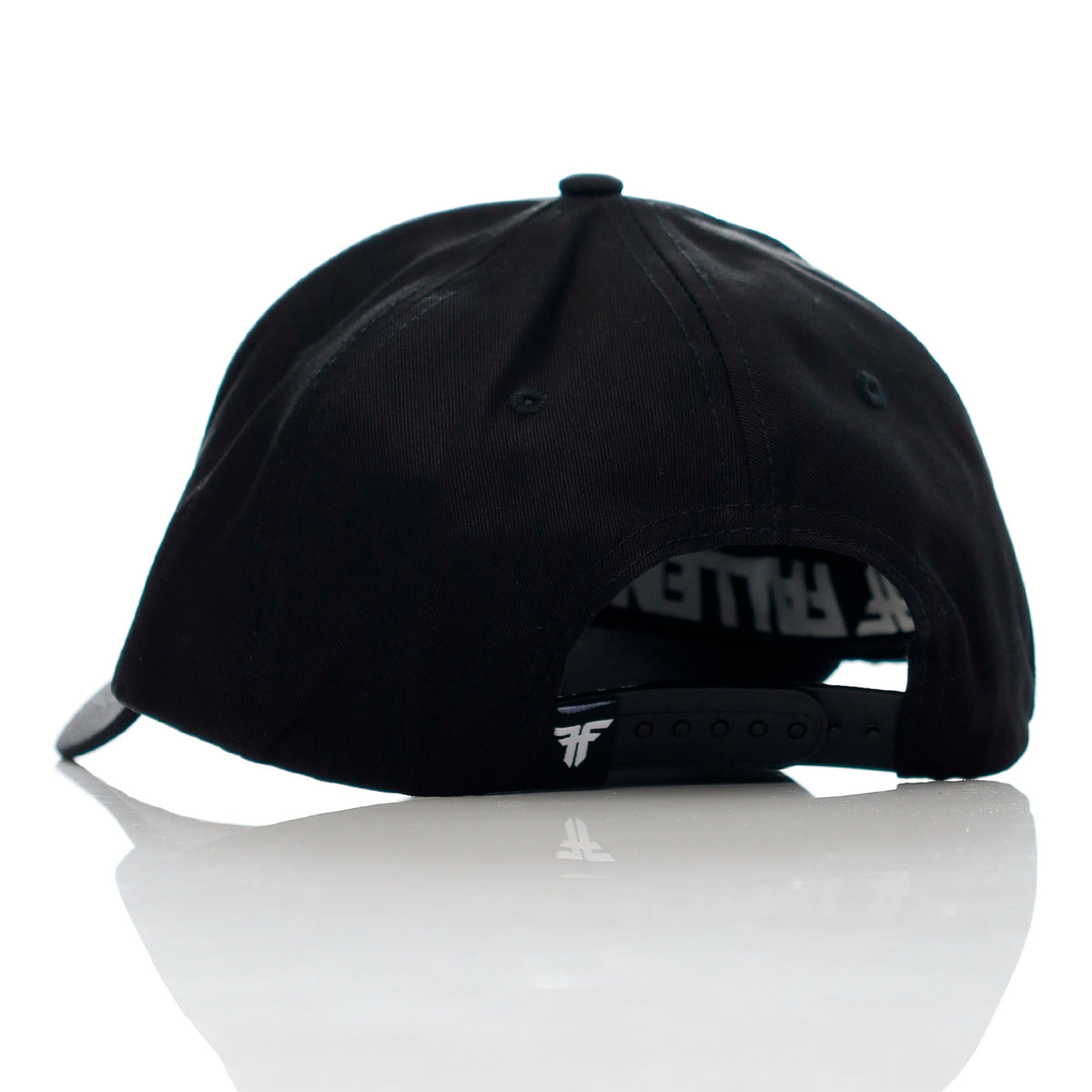 Trademark Curve, Black/White – EXOSHOP